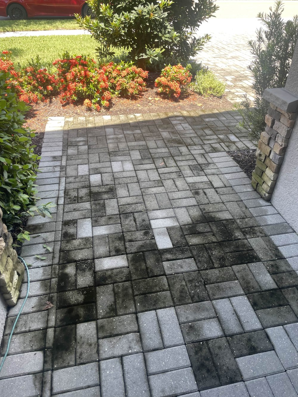 Driveway Cleaning in The Reserve at Lake LaClare, Tampa, FL – Restoring Curb Appeal | Diamond ...