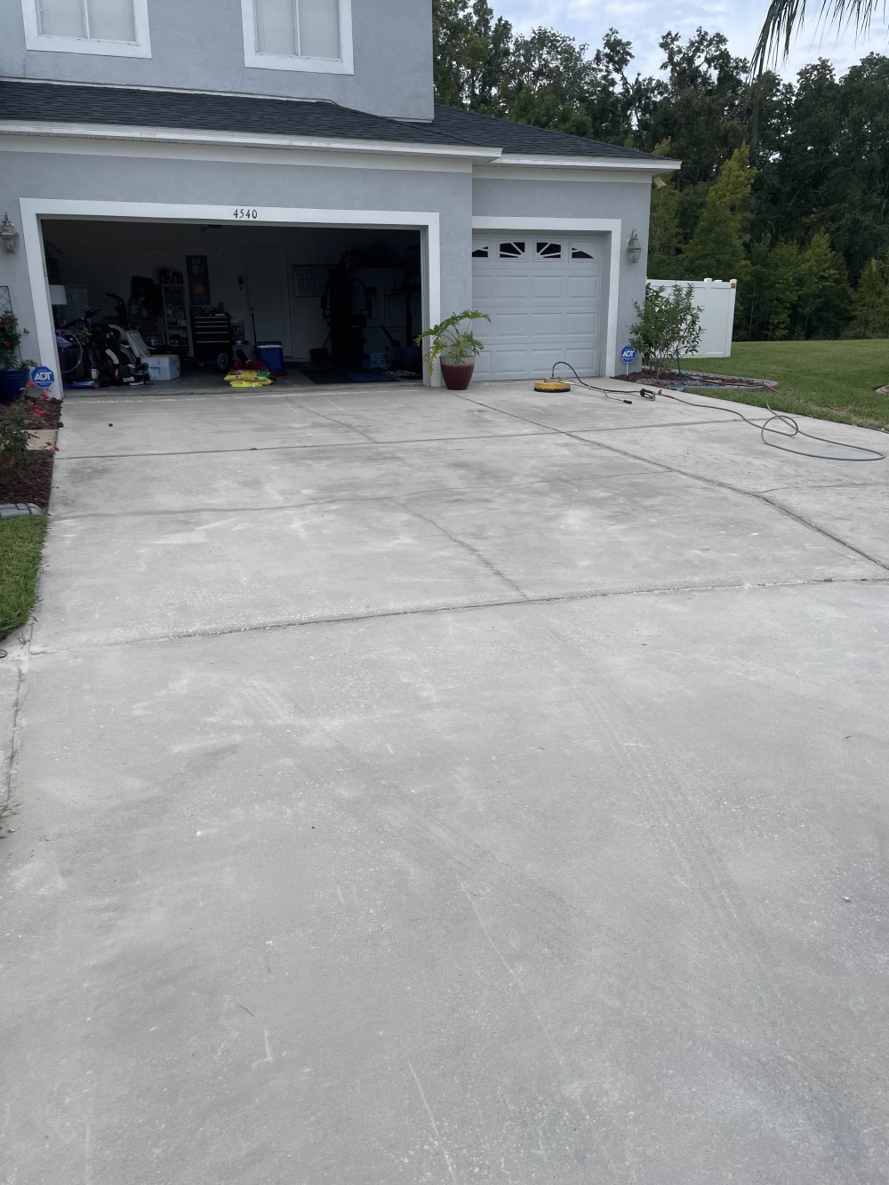 Professional Driveway Cleaning in Land O’ Lakes, FL – Restoring Curb Appeal in LOL | Diamond ...